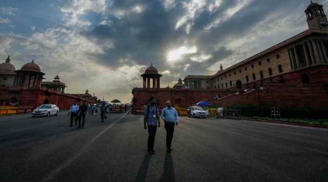 Temperature to rise in Delhi over next week, likely to touch 42 degrees ...