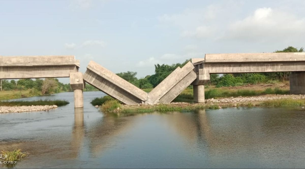 Newly built, non-operational bridge over Mindola River in Gujarat’s ...