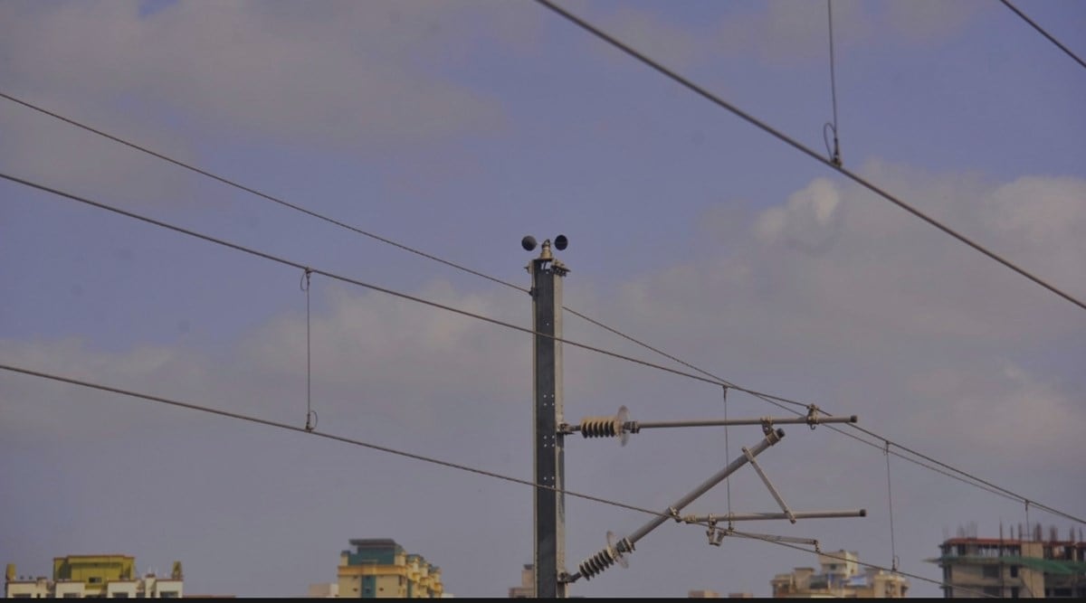 Ready for monsoon, Mumbai Metro installs devices to measure wind speed ...