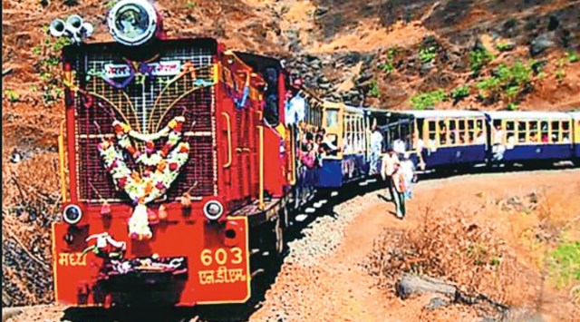 Matheran train earns over Rs 1 cr by ferrying 1.31 lakh passengers this ...