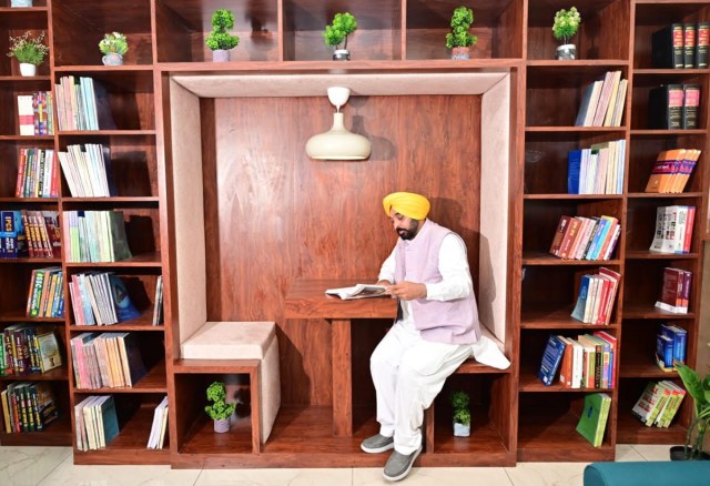 Punjab CM inaugurates Rs 1.12-cr upgraded British era library in ...