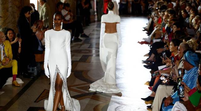 Stephane Rolland’s nod to Maria Callas at Paris Haute Couture show ...