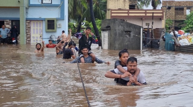 Flood-like situation in Gujarat as heavy rain batters Saurashtra, many evacuated | Ahmedabad ...