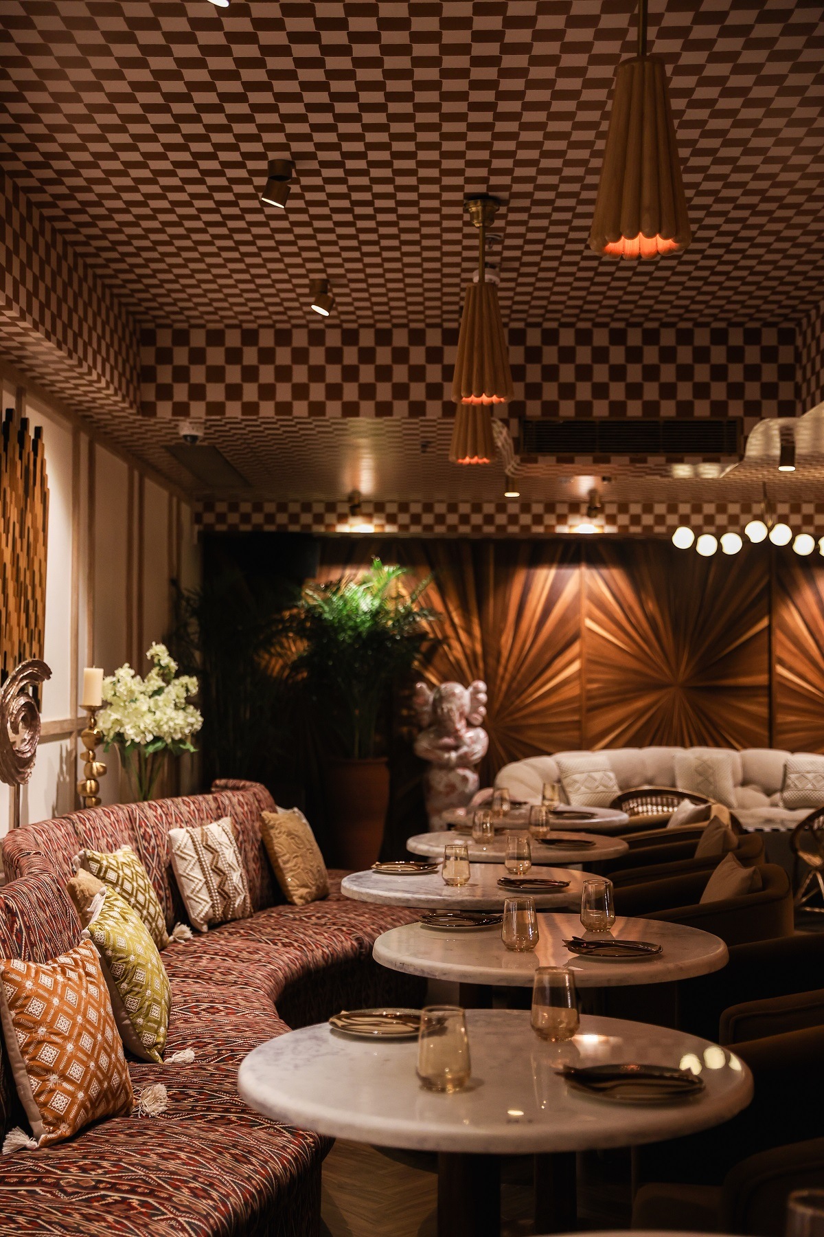 This Friendship Day, Enjoy A Spectacular Meal At These Restaurants