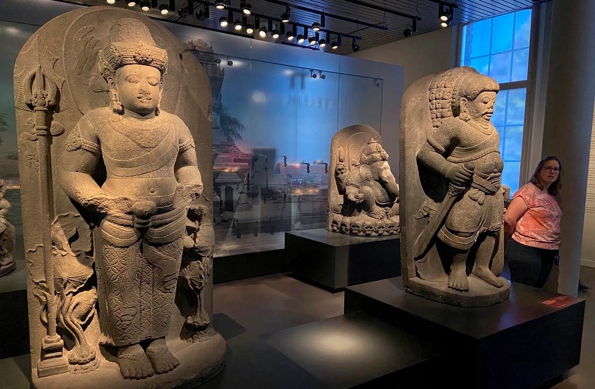 Indonesia welcomes return of jewels, temple carvings as important step ...