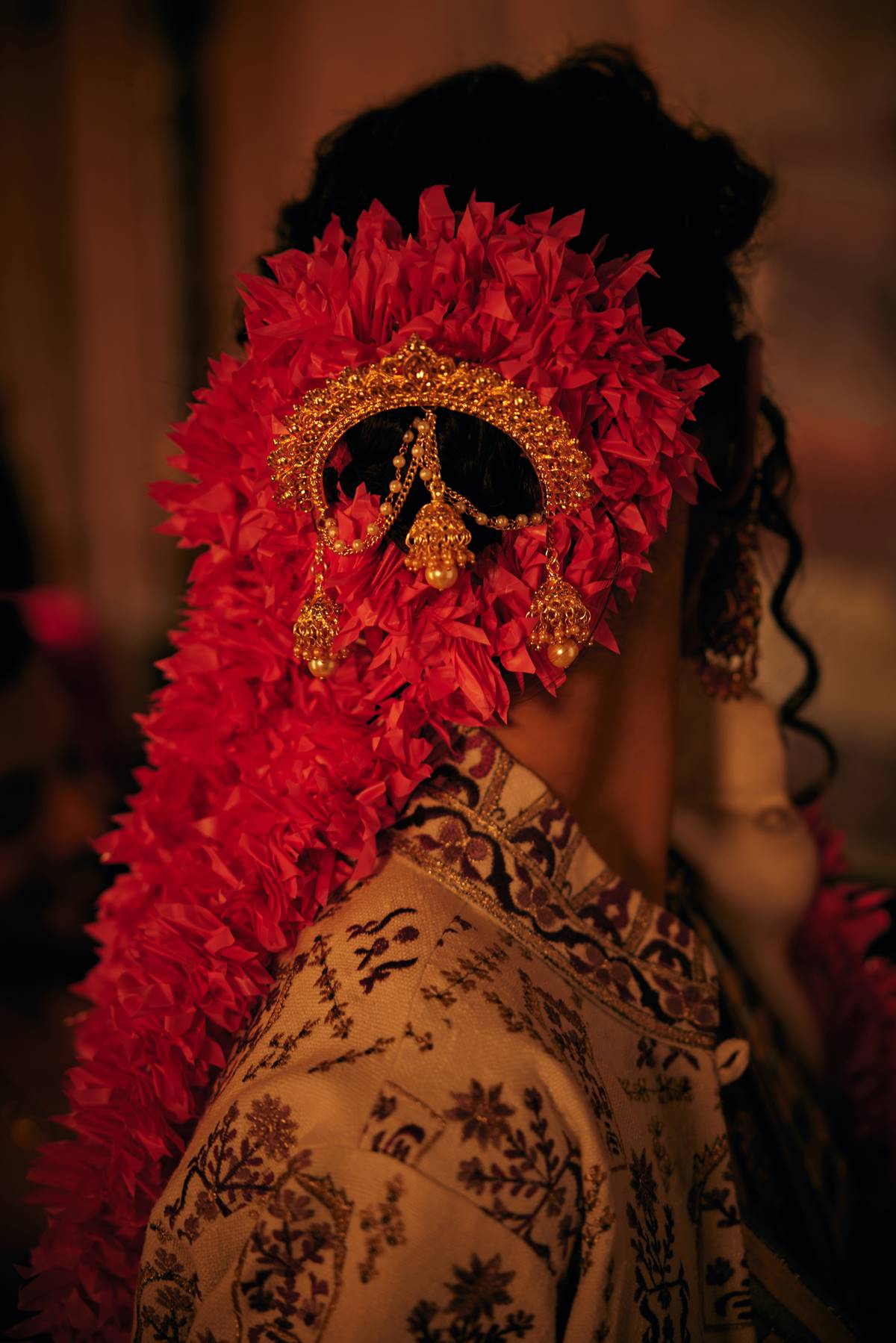 'Rekha is India’s chameleon when it comes to fashion': Siddartha Tytler