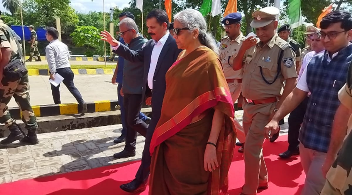 Nirmala Sitharaman visits Srimantapur integrated check post and ...