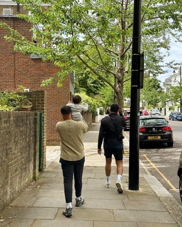 Sonam Kapoor, Anand Ahuja, Vayu, Rhea Kapoor, Rhea Kapoor, Karan ...