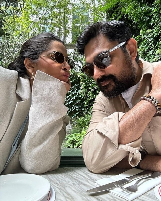 Sonam Kapoor, Anand Ahuja, Vayu, Rhea Kapoor, Rhea Kapoor, Karan ...