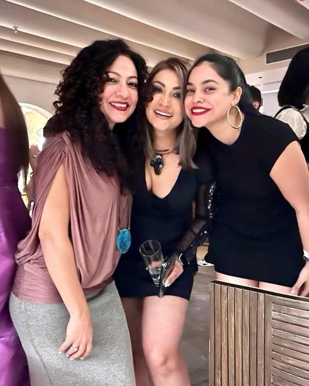 Urvashi Dholakia turns 44 ‘surrounded by a beautiful family, and the ...