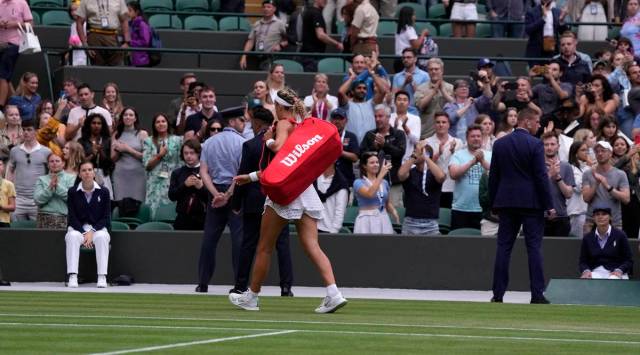 Victoria Azarenka of Belarus booed at Wimbledon after loss to Elena ...