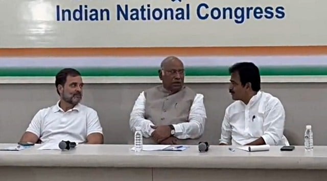 Congress meeting with Rajasthan leaders underway, CM Gehlot joins ...