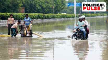Flooded Synonym W8 18 ROAD MAY FLOOD