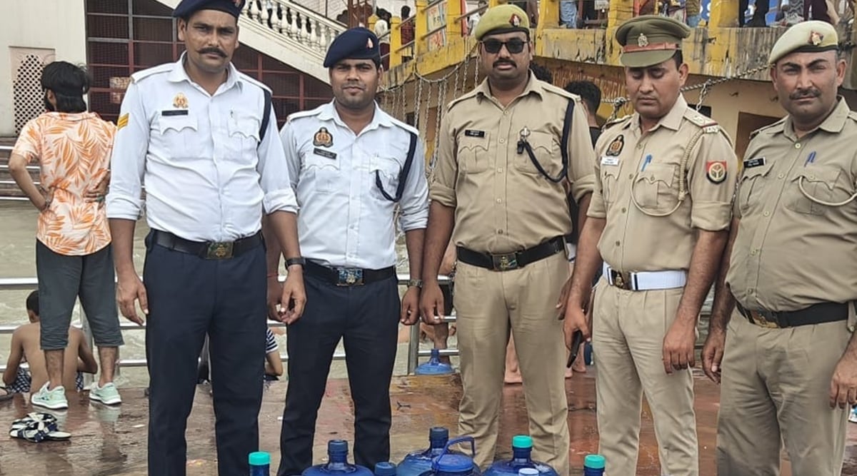 For kanwariyas, Ghaziabad cops get 1,000 lts of Gangajal from Haridwar ...
