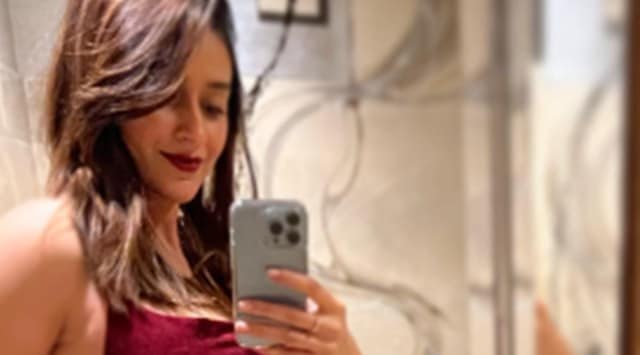 Ileana D’cruz aces maternity fashion, check out some of her best looks ...