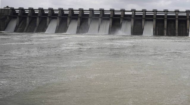 Monsoon at its peak, but water level in Maharashtra’s Jayakwadi dam is ...