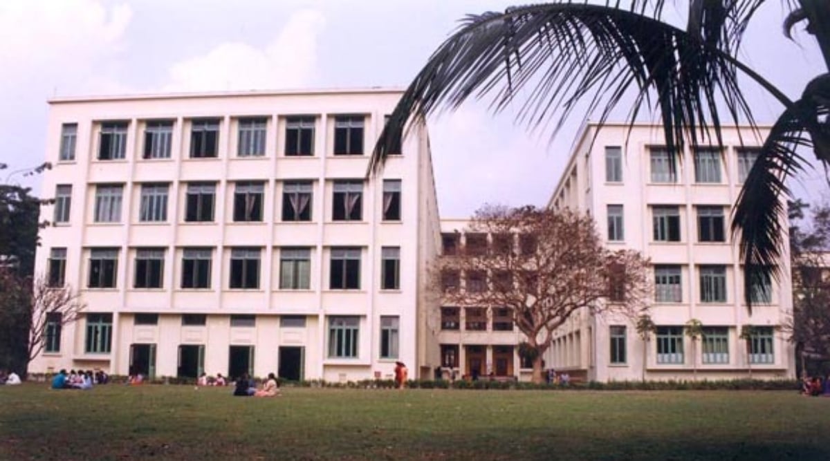 After facing flak over ‘English-medium only’ admission policy, Kolkata ...