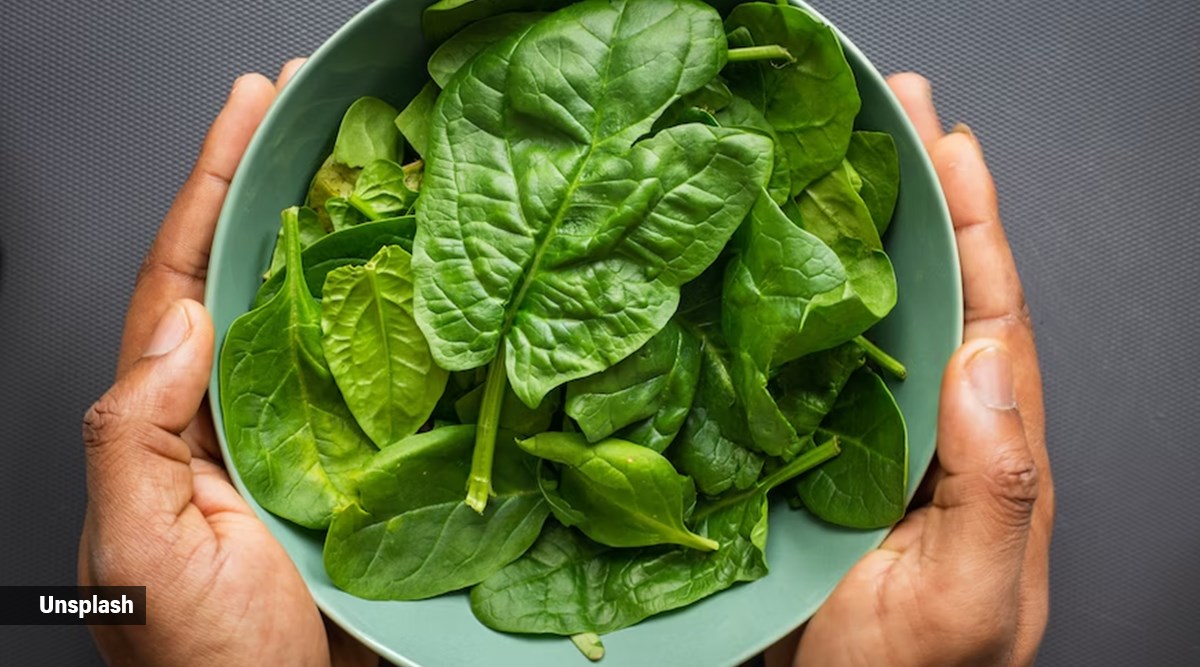 Nutrition alert: Here’s what a 100-gram serving of palak contains ...