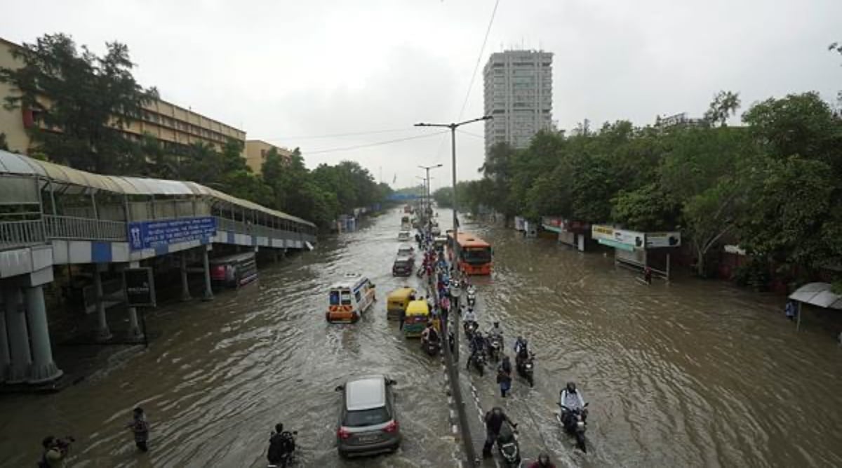 Delhi flood: Water enters ITO, Supreme Court; CM Kejriwal seeks NDRF ...