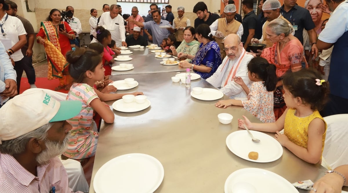 Gujarat confidential: Food Charity | Ahmedabad News - The Indian Express