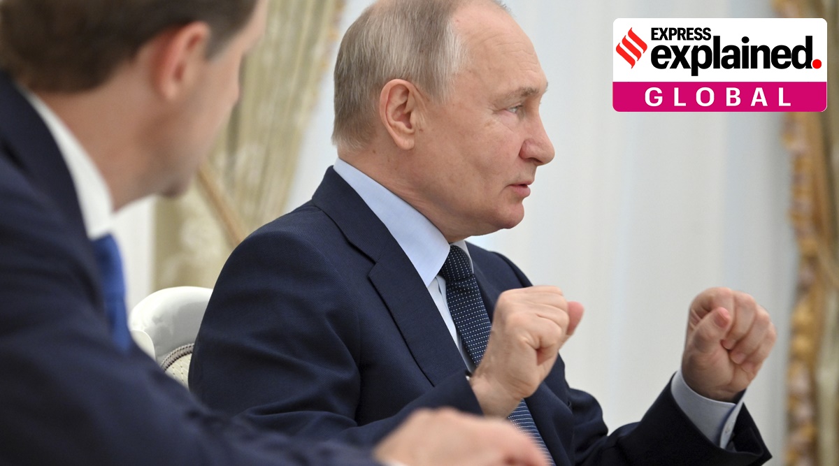 Jolted by a mutiny, how Putin is working the crowds | Explained News ...