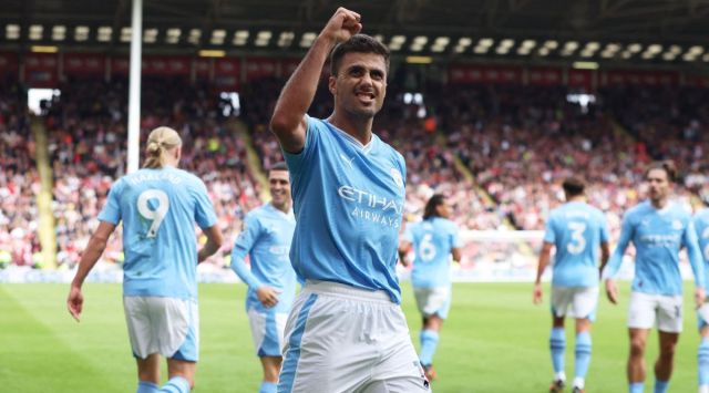 Late Rodri winner fires Man City to top of table | Football News - The ...