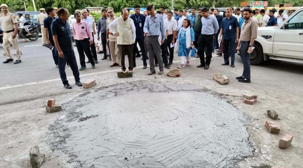 Why ITO got waterlogged? Cement clogging drains | Delhi News - The ...