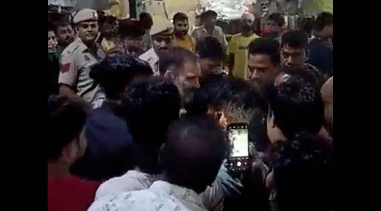 Watch: Rahul Gandhi visits Delhi’s Azadpur Mandi | Delhi News - The ...