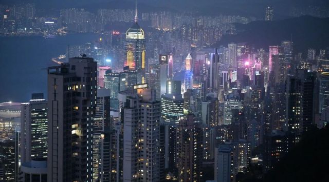 Their rooftop photos are stunning, their subculture has its critics ...