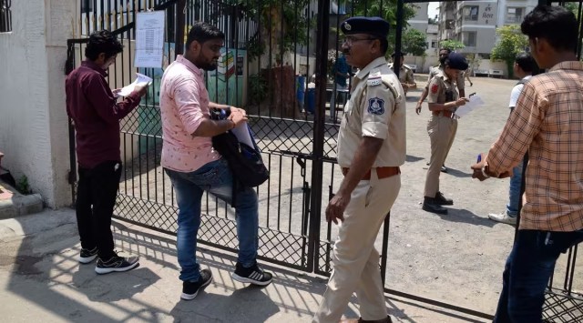 Walkie-talkie, T-shirt with secret pocket: Copying methods in talathi ...