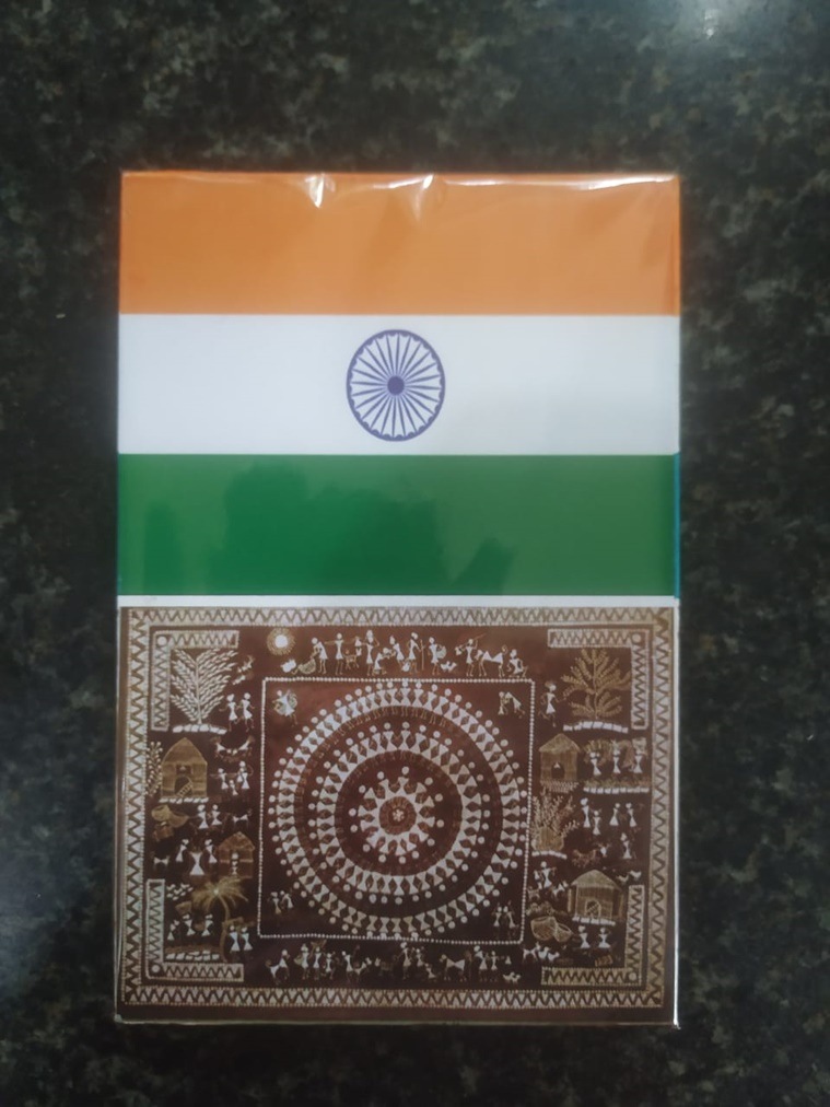 A year on, Pune artist distributes special Warli-Indian flag souvenirs ...