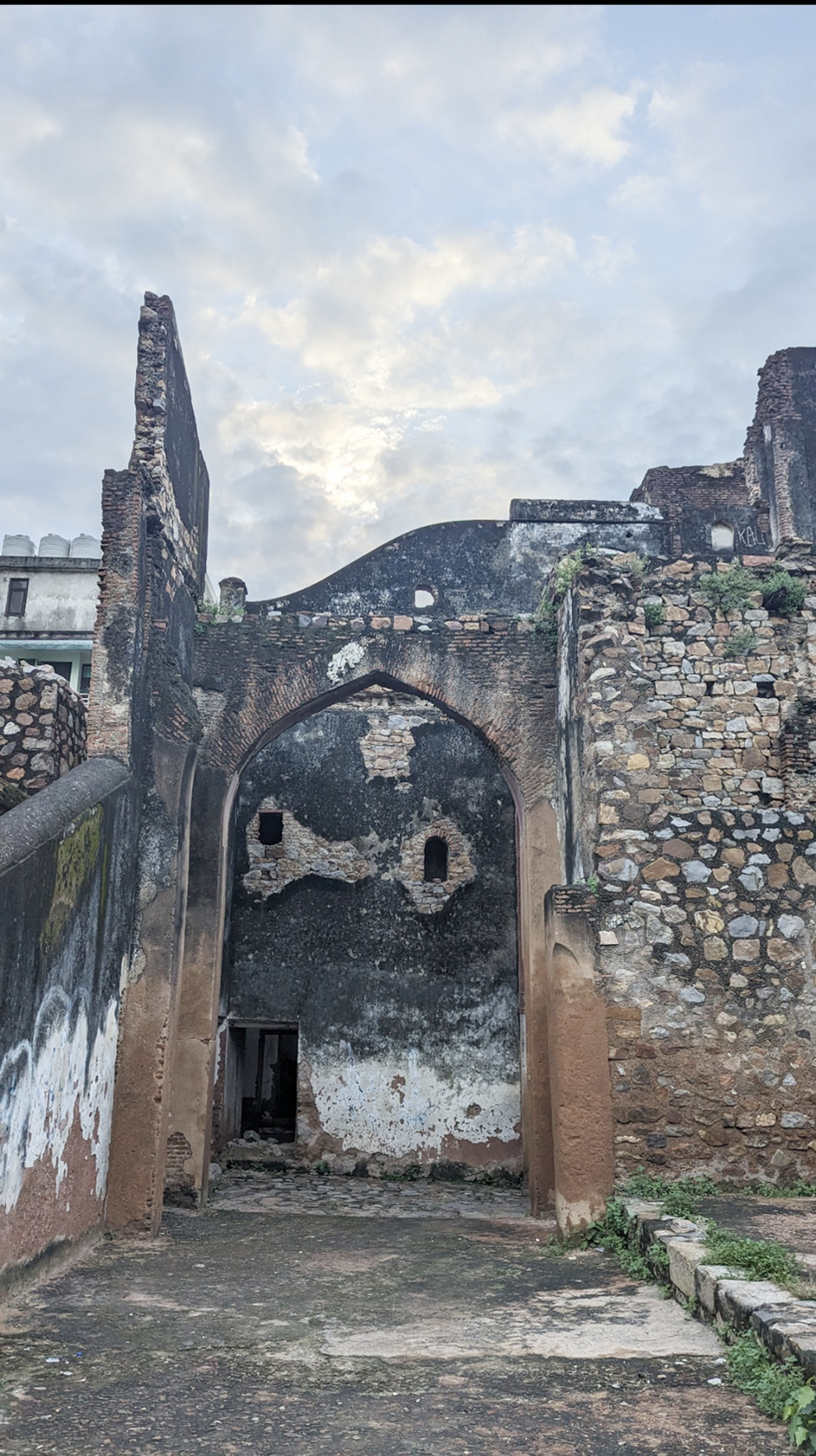 In Mehrauli, this 19th-century monument is testament to an empire in ...