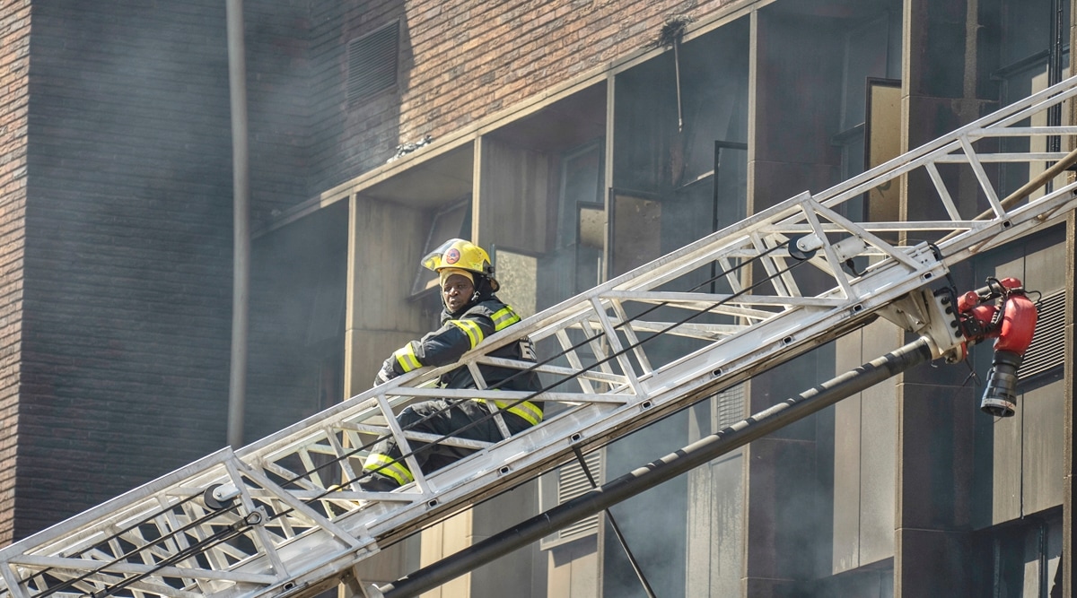 Johannesburg fire: Victims leapt from windows of five-story building ...