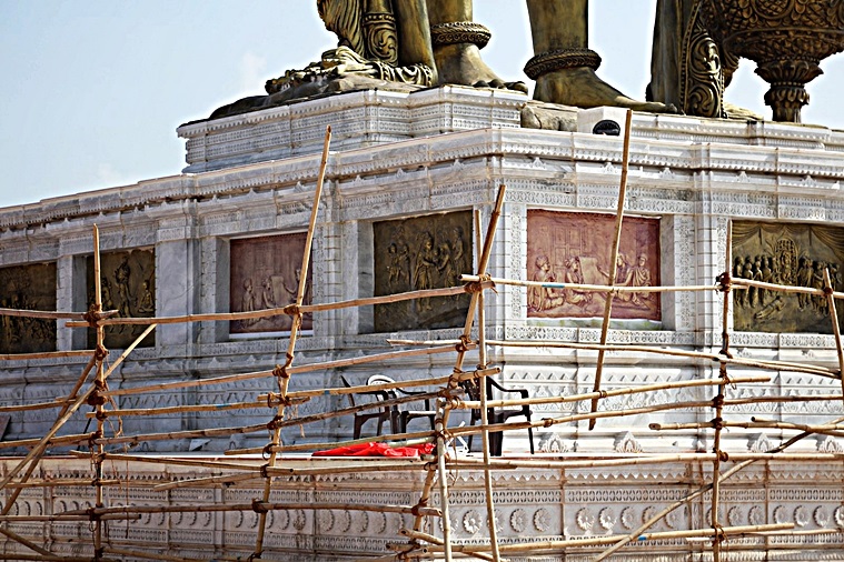 Gujarat’s Vadtal Swaminarayan Temple removes ‘controversial’ murals ...