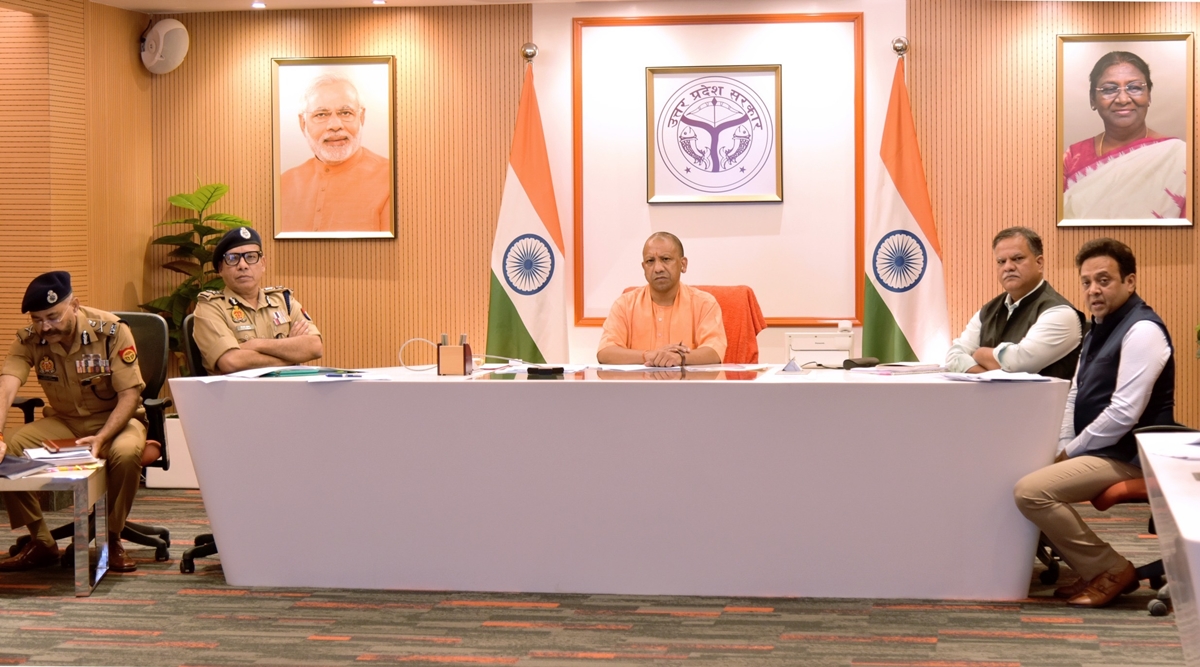 Woman SHO must in 1 station in each district: Yogi Adityanath | Lucknow ...