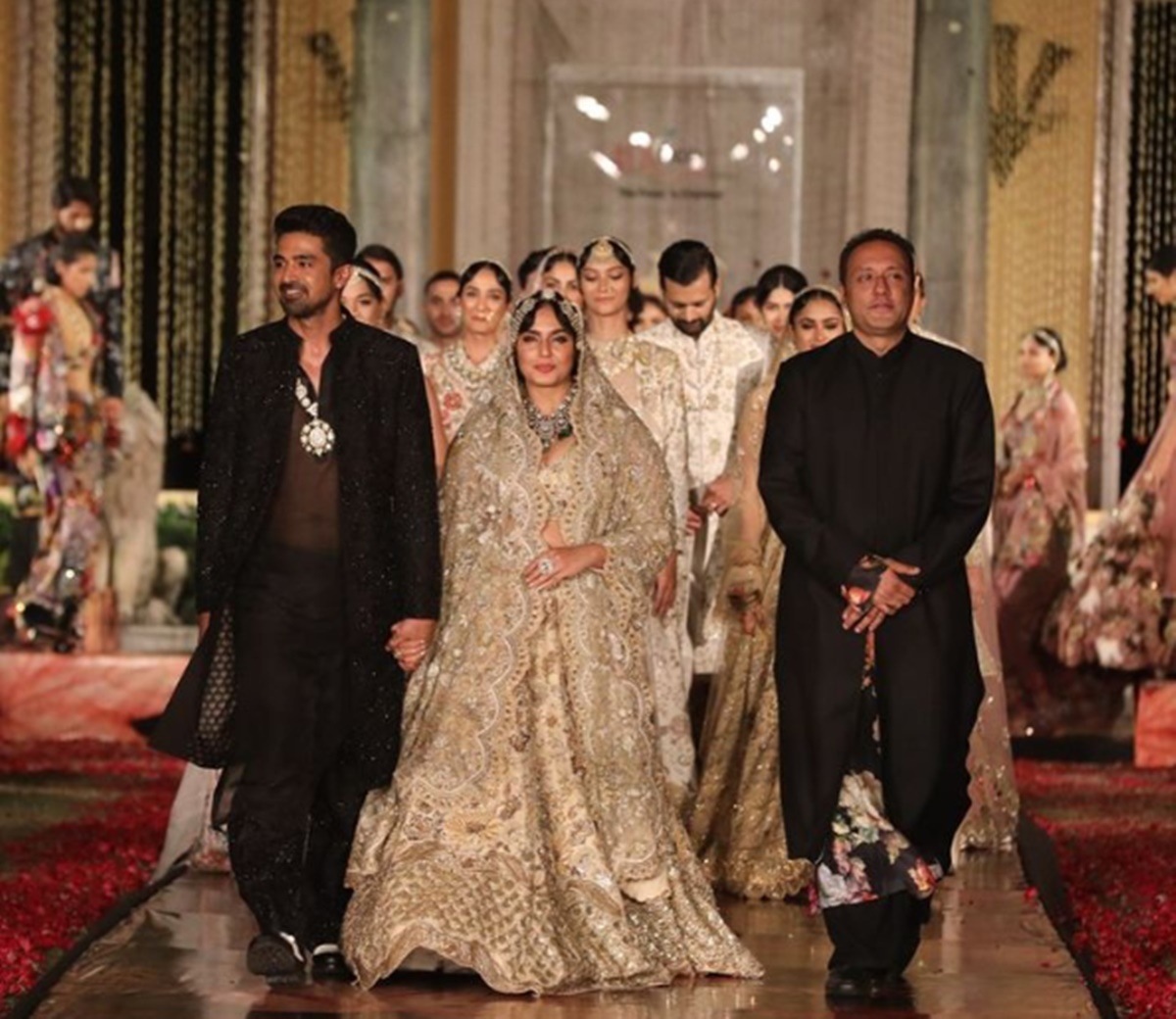 Huma Qureshi, Saqib Saleem turn showstoppers for Varun Bahl in Kashmir