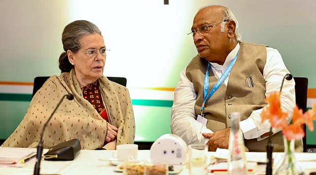 Unite and overthrow ‘dictatorial’ govt to save democracy: Mallikarjun Kharge to Congress leaders ...