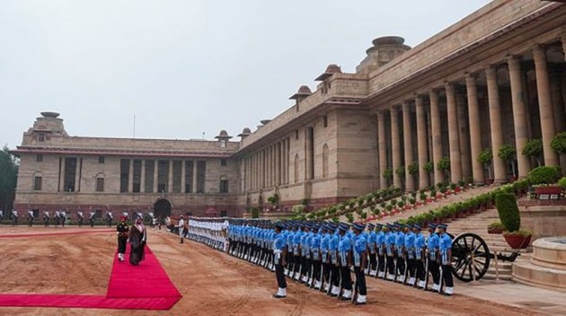 PM Modi reviews trade ties in meeting with Saudi crown prince MBS ...