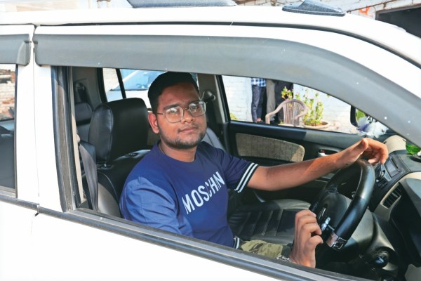 Failing to clear the driving test multiple times, Delhiites now turn to ...