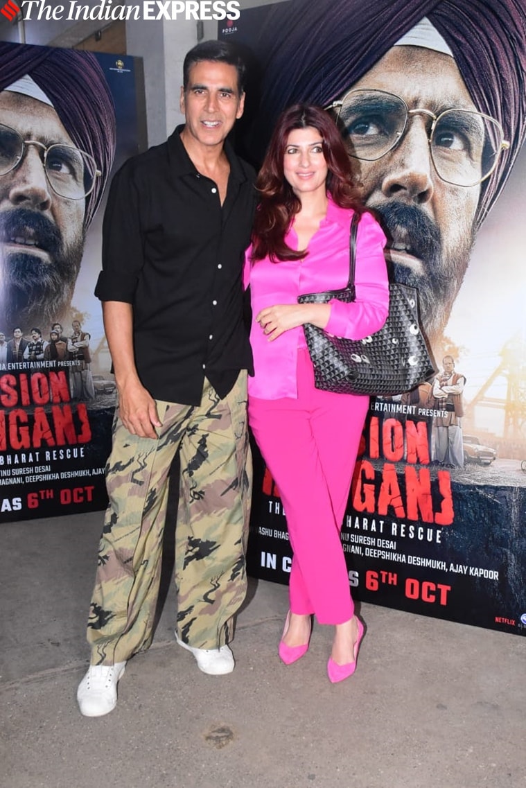 Mission Raniganj screening: Twinkle Khanna, Dimple Kapadia, Riteish ...