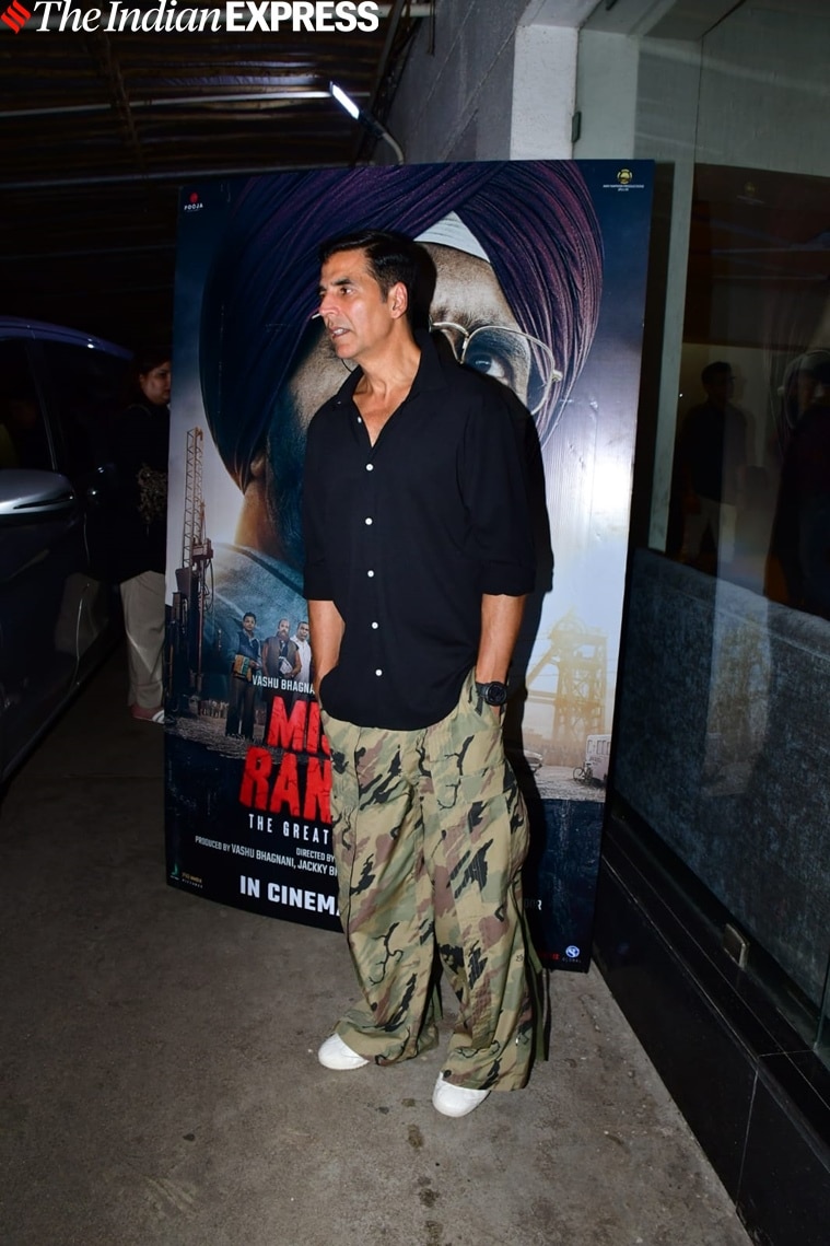 Mission Raniganj screening: Twinkle Khanna, Dimple Kapadia, Riteish ...
