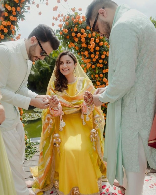 Parineeti Chopra shares photos from her choora ceremony | Entertainment ...