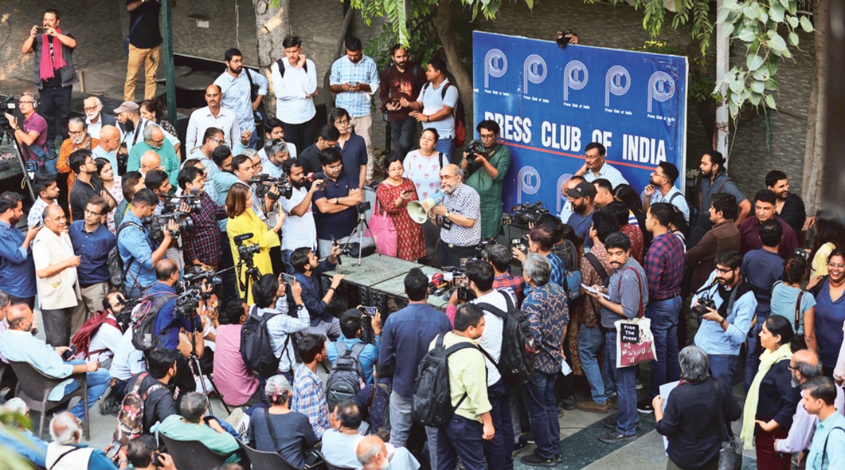 Journalists protest NewsClick arrests, write to CJI; BJP defends police ...