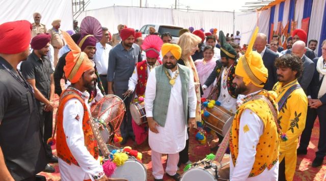 CM Mann recounts his Holland memories as country sets up animal feed unit in Punjab | Chandigarh ...