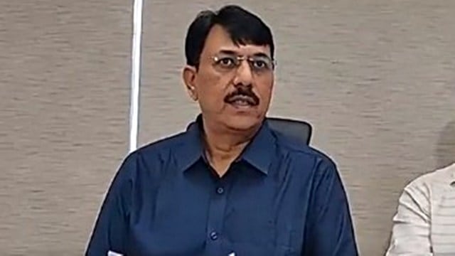 Firm behind Palanpur bridge collapse was blacklisted in 2016-17 ...