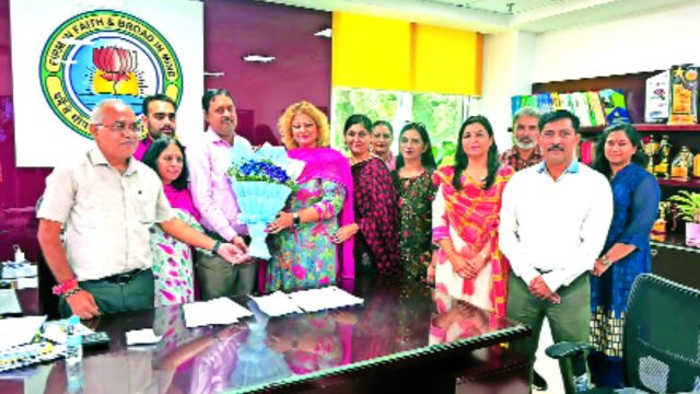 GGDSD first college in Chandigarh to revise salaries of unaided ...