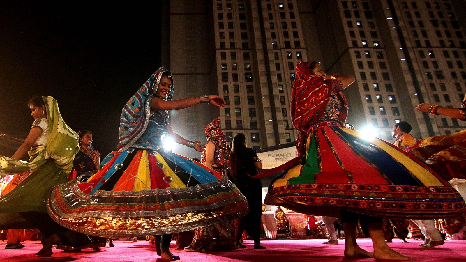 Four held for duping 156 of Rs 5 lakh promising tickets of Falguni ...