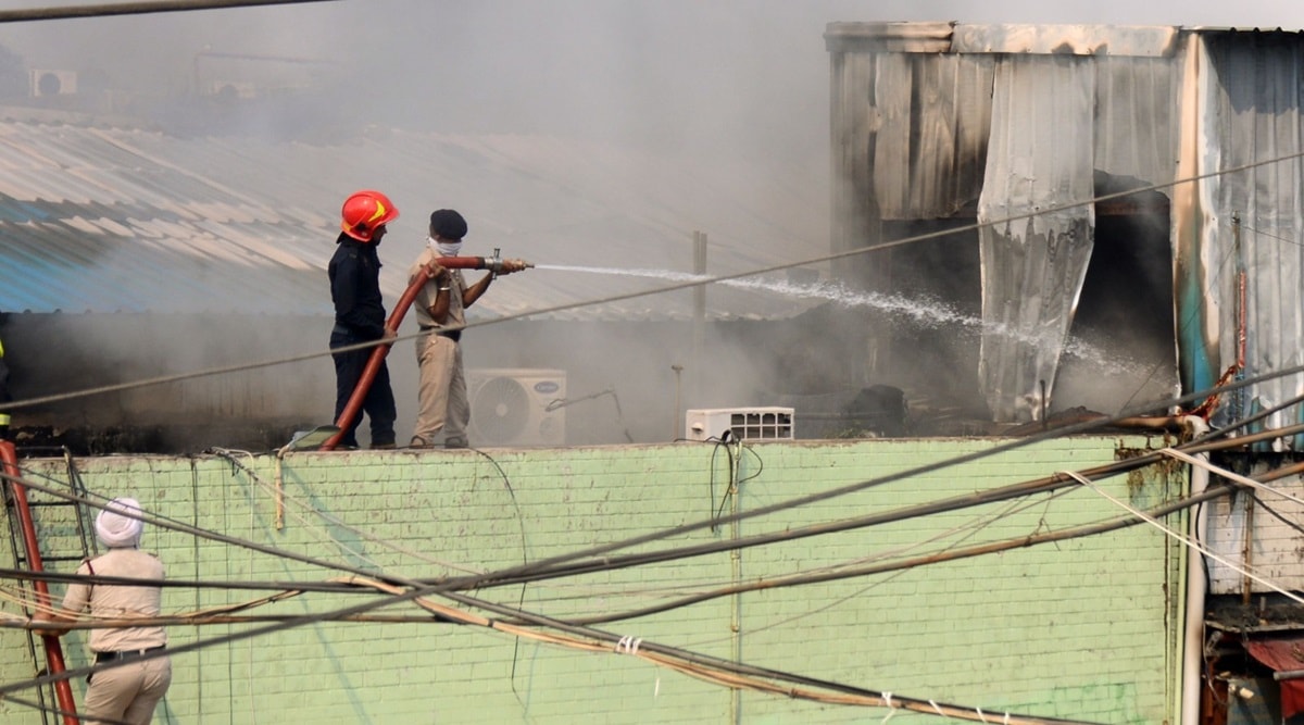 Major fire breaks out in furniture factory, no casualty reported ...
