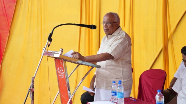 JD(S) row in Kerala: CPI(M) defends retaining Krishnankutty in Cabinet ...