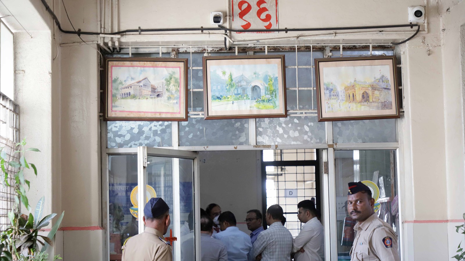 Lalit Patil drug racket: Pune police take custody of one more aide from ...